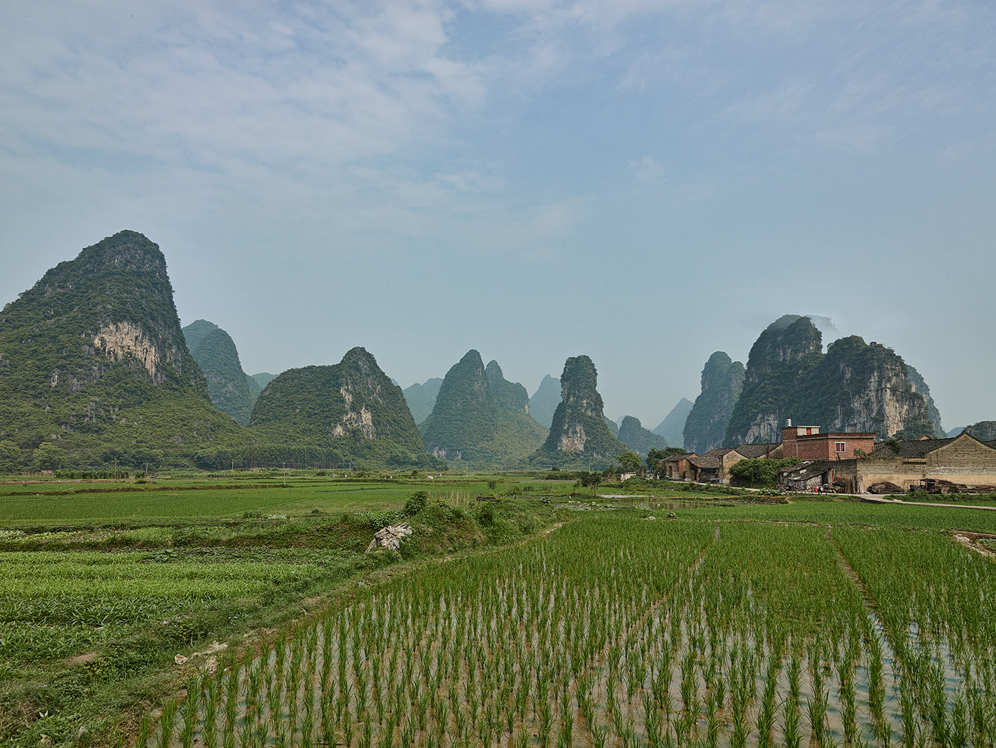 Capturing Xingping, the Guilin Mountains that Reach Up to the Sky